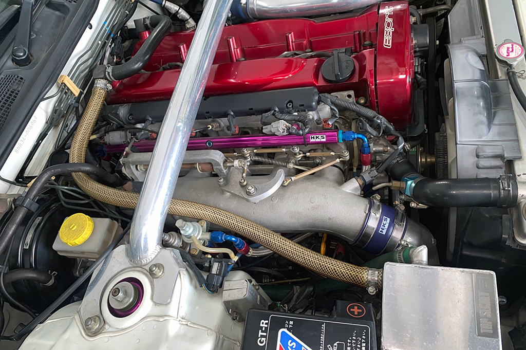 [Sold]BNR34 GT-R White – TOPSECRET