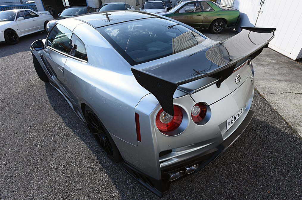 [Sold]TS R35 SN Edition Silver #2 – TOPSECRET