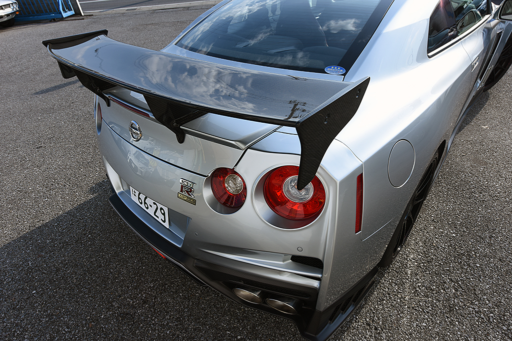 [Sold]TS R35 SN Edition Silver #2 – TOPSECRET