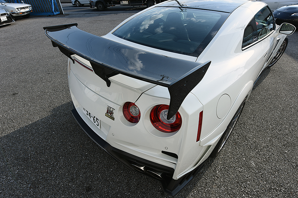 [Sold]TS R35 SN Edition White #1 Tokyo Auto Salon Show Car – TOPSECRET