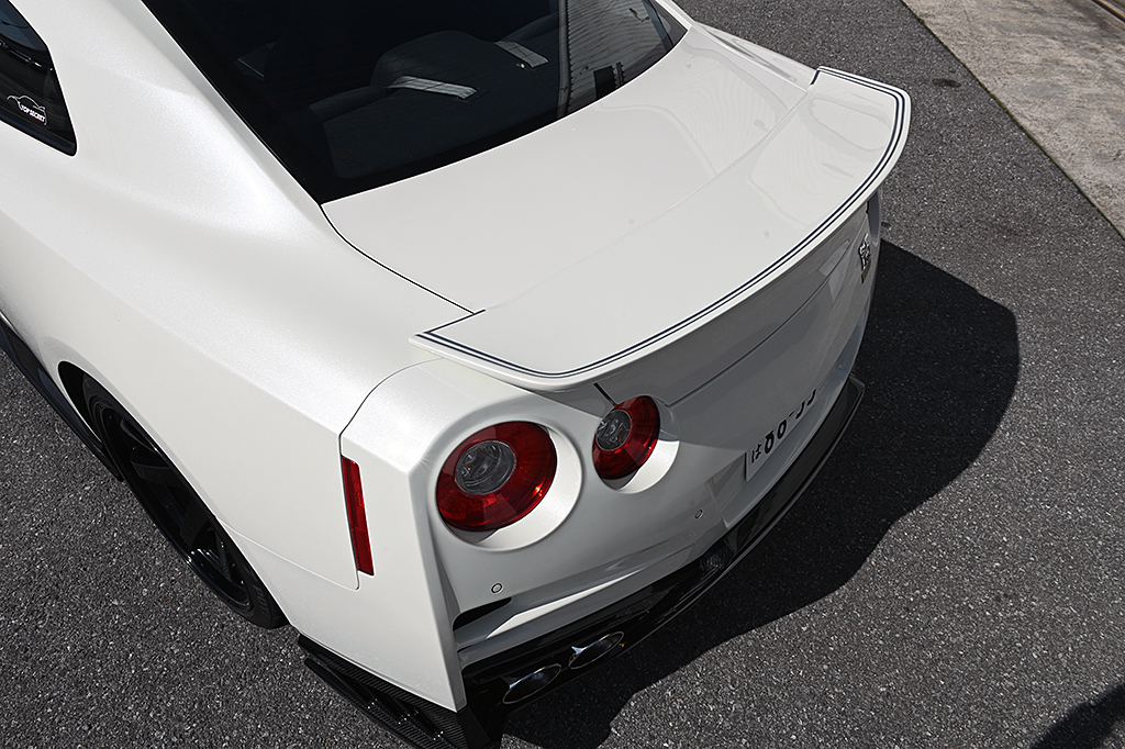 [Sold]TS R35 SN Edition White #2 Flat Rear Wing – TOPSECRET