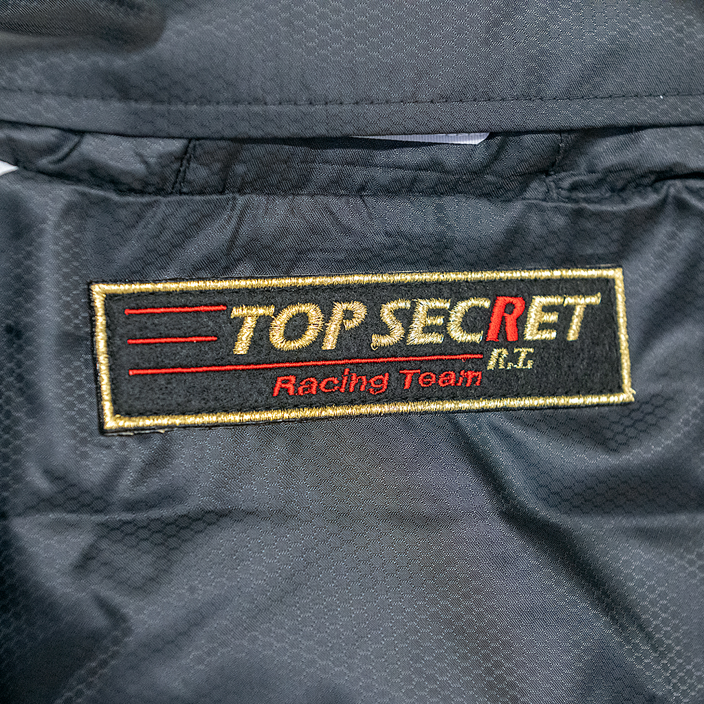 TS PUMA製ラインウインドブレーカー – TOPSECRET