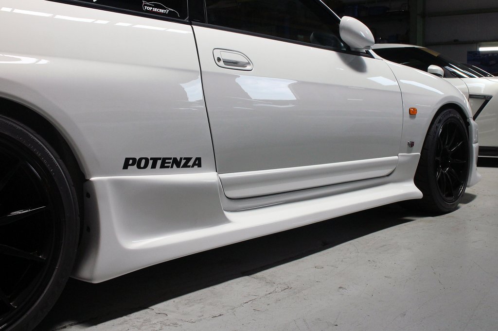 BCNR33 G-FORCE サイドステップ – TOPSECRET